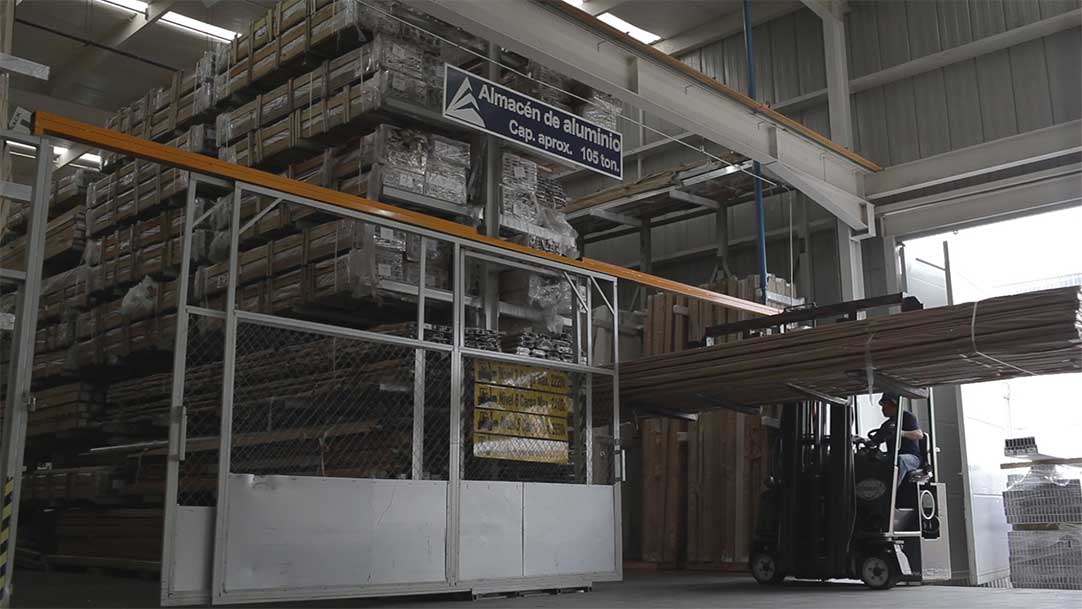 Servicios – Aluvisa